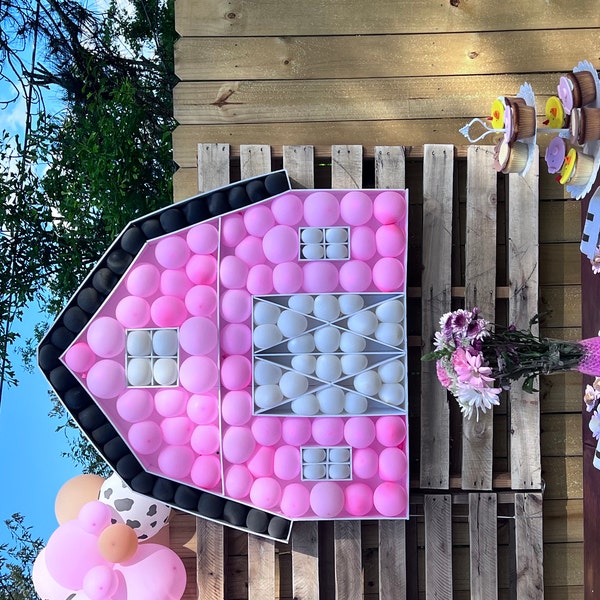 Barn Balloon Mosaic, Farm Mosaic From Balloons, Barn Balloon Mosaic ...