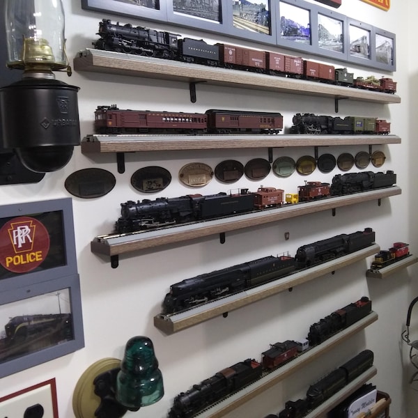 HO Scale Train Display Shelf – Solid Oak Floating Shelf – Choose Any ...