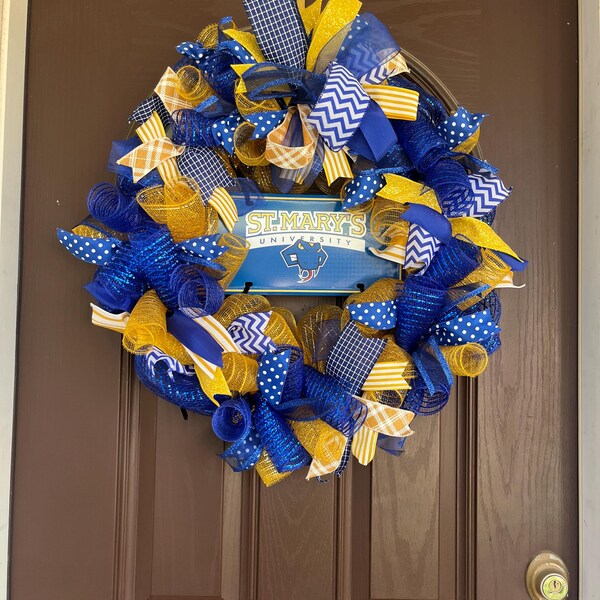 Texas A&M Wreath: Maroon Deco Mesh, Aggies Front Door Decor - Etsy