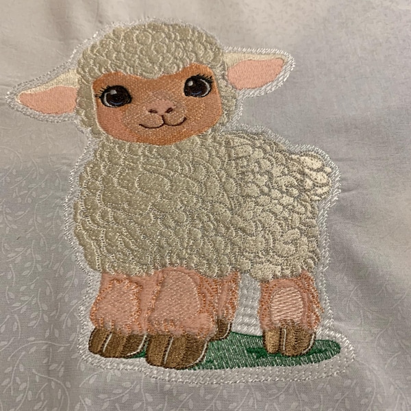 Little Lamb Machine Embroidery Design - 9 Sizes - Barnyard Animals ...