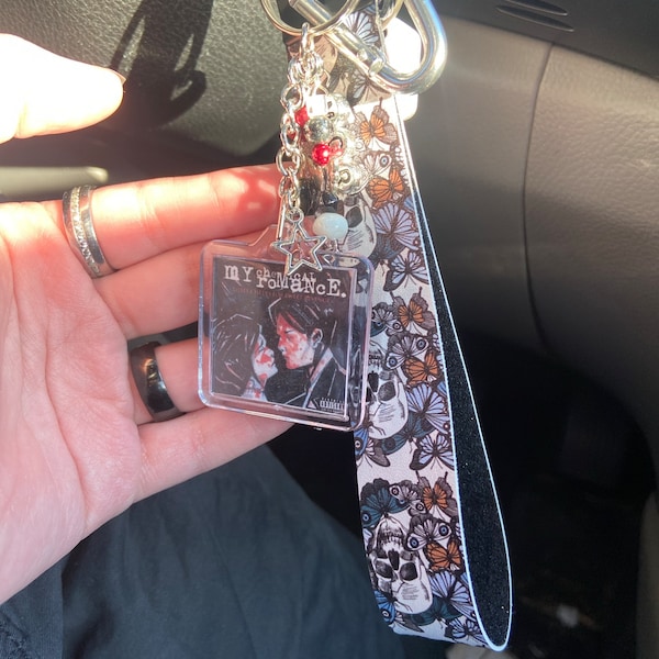 MCR - “three Cheers for Sweet Revenge” Beaded Album Keychain Phone ...