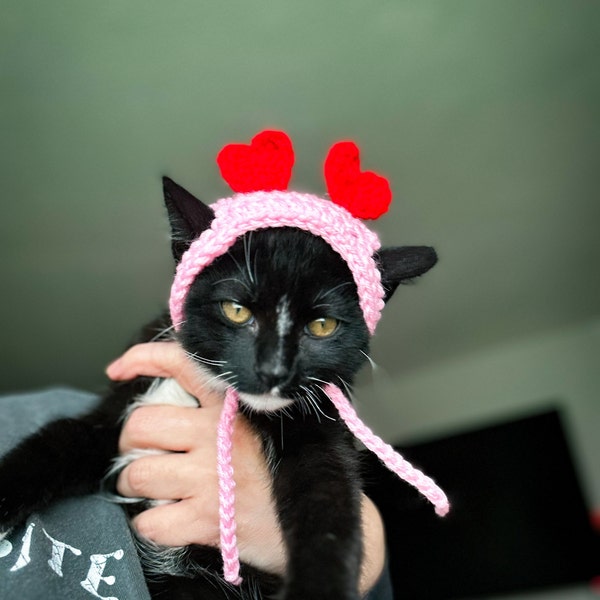 Crochet Pattern: Valentines Day Heart Headband for Cats With Ear Holes ...