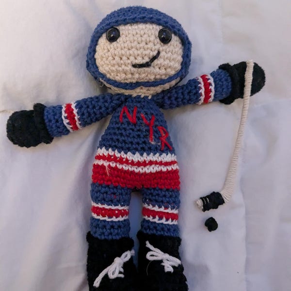 CROCHET PATTERN: Hockey Player Amigurumi Crochet Pattern - Etsy