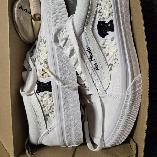 Embroidered Converse/ Converse Custom Constellation Embroidery ...