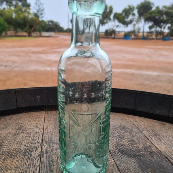 Antique Mackenzies Smelling Salts Bottle in Mint Condition Like New ...