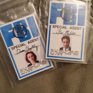 X-files Prop Mulder or Scully ID Hanger SCREEN ACCURATE - Etsy