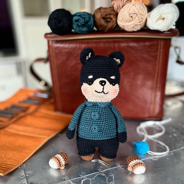 French/ English/ Spanish/ Vietnamese Amigurumi Crochet Pattern: Aki the ...