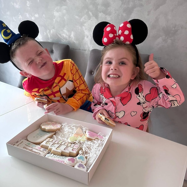 Personalised Video Message From Mickey - Reveal Your Magical Trip - Etsy