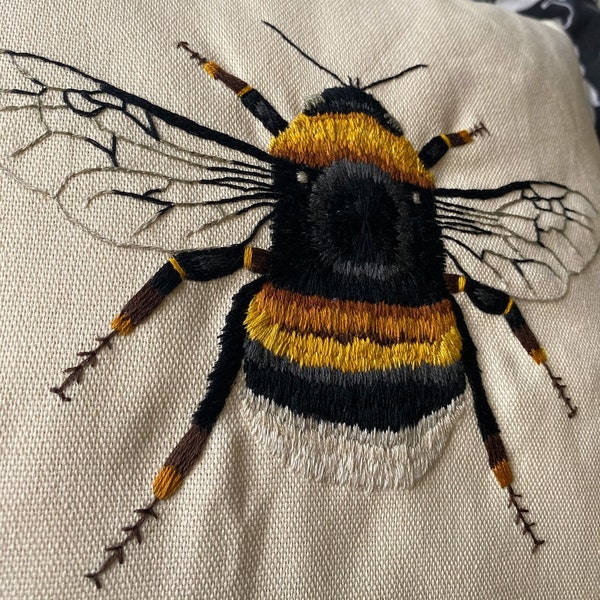 Bee: Hand Embroidery Pattern. Thread Painting Tutorial. PDF Digital ...