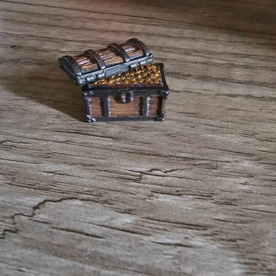 Dungeon Furniture Crates and Pallet Storage Boxes Chest / Painted 3d ...