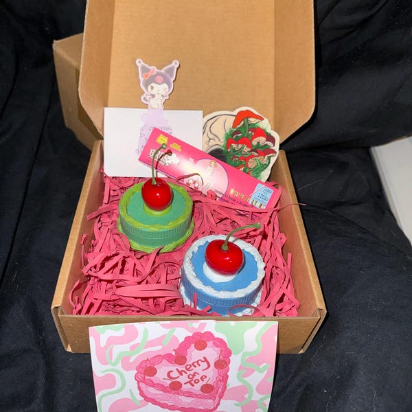 Green Metal Grinder| Green Cupcake Grinder | Cherry Cupcake Grinder ...