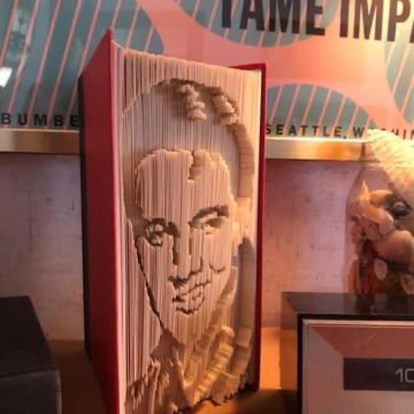 Singer - Elvis Presley: DIY Cut & Fold Art, Book Folding Pattern and ...