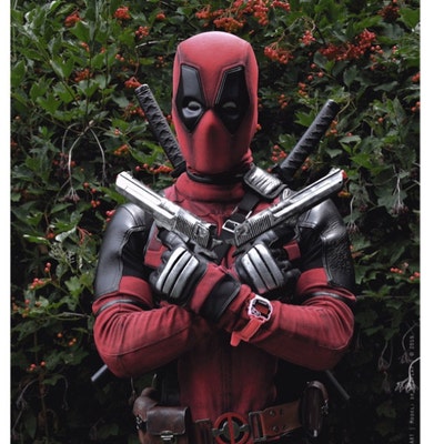 Deadpool Costume / Cosplay Suit replica :made From Custom Dyed 4 Way ...