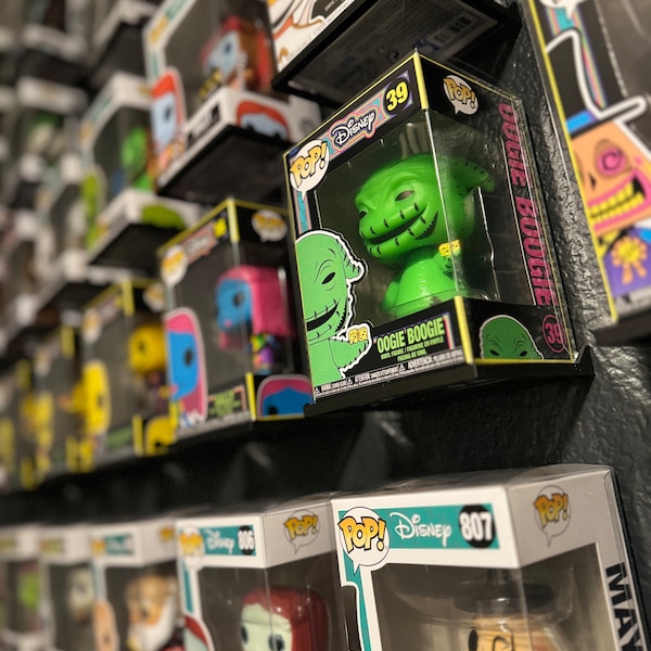 3D Printed Funko Pop Wall Shelf (in Box) - Etsy