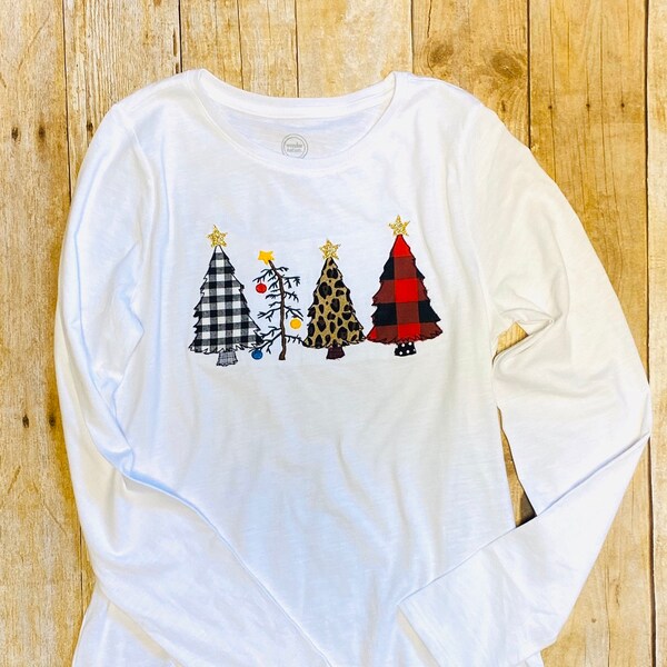 Raggedy Christmas Trees in a Row Applique Design ~ 4 Trees in a Row ...