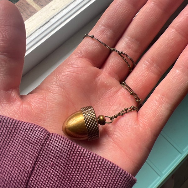 Acorn Locket Necklace / Acorn Jewelry / Keepsake Necklace / Urn / Acorn ...