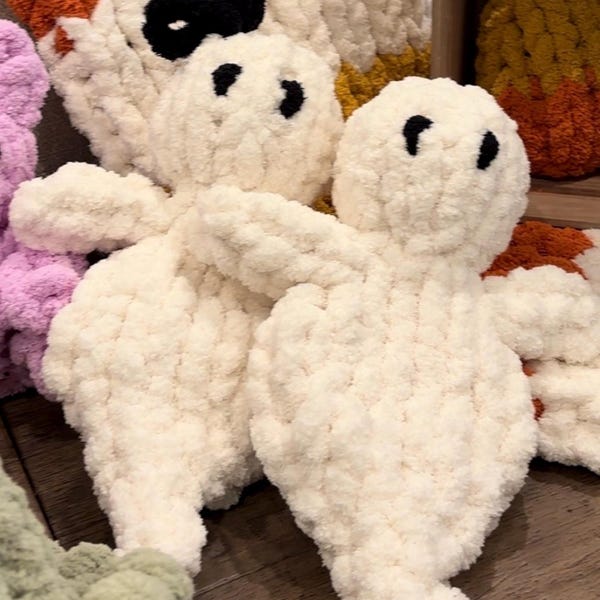 BABY BOO GHOST / Full Video Tutorial / Finger Knit Ghost Snuggler ...