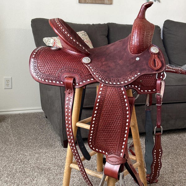 Western Barrel Racing Horse Saddle With Matching Tack Set (head Stall ...