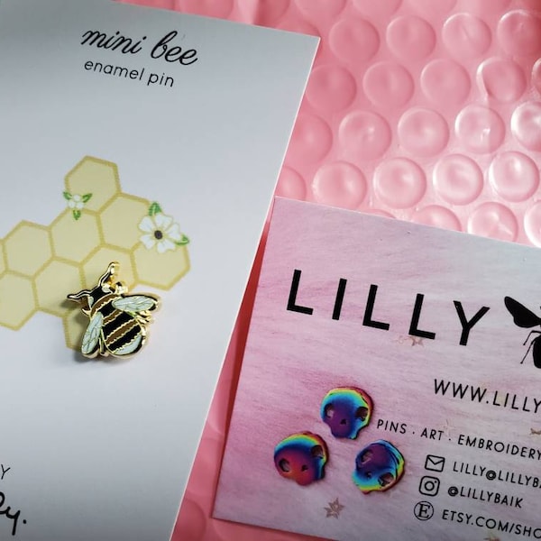 Mini Bee Pin, Tiny Gold Hard Enamel Honeybee Lapel Pin Badge, Nature ...