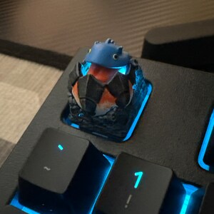 Metroid Gravity Suit/ Purple Keycap RGB, MX Stem - Etsy