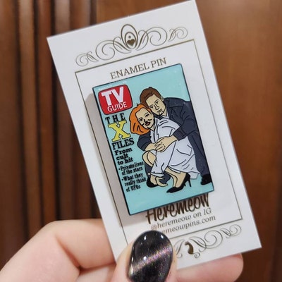 90s Makeup Case Hinged Enamel Pin Retro Nostalgic Toy Lapel - Etsy