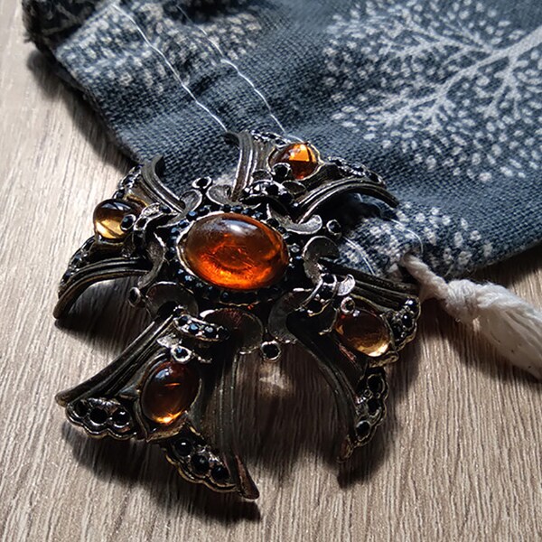 JBK Locket Bracelet Gold Clamper Picture Bracelet Camrose & Kross First ...