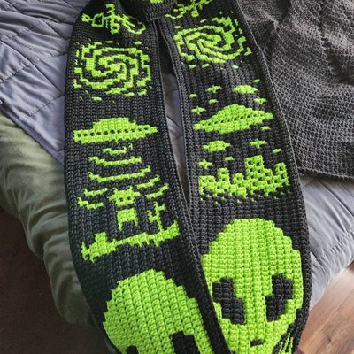 Sos Scarfmania Aliens Mosaic Crochet Pattern Collection - Etsy