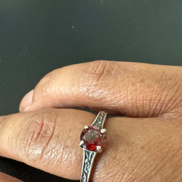 SALE Oval Ring Bezel Setting Mirror Mirror Unique Engagement Ring Split ...