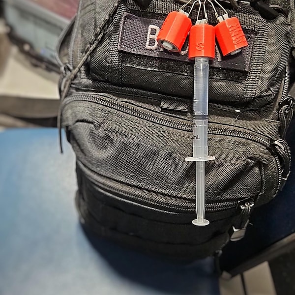 Glow in the Dark Med Clip Syringe Holder (nurse, Paramedic, EMT ...