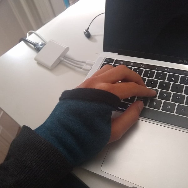 Organic Cotton Basic Black Computer Gloves, Texting Glove, Hand Warmers ...