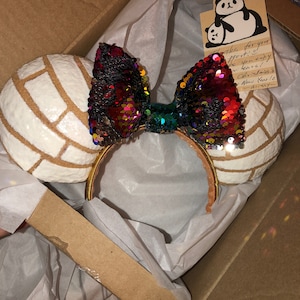 White Concha Minnie Ears, Food Minnie Ears, Pan Dulce Ears, Concha ...