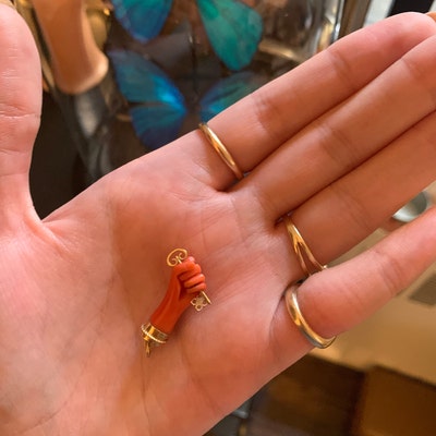 Hand Drawn Family Crest-rare From the 1700's A Rampant Goat - Etsy