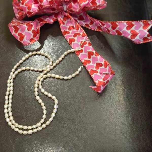 Mikimoto Akoya Pearl Necklace in Original Mikimoto Box. 1950s With Silver Clasp With Mikimoto ...