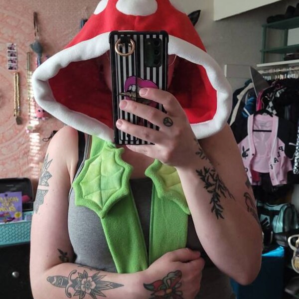 Red Mushroom Hood, Cropped Vest, Piranha Plant, Cosplay, Monster Plant ...