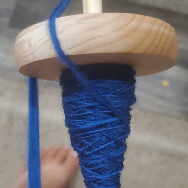 LEARN TO SPIN - Beginner's Spinning Kit With Drop Spindle and Merino ...