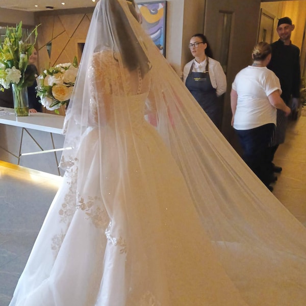 Triple Bows Oversized Ribbon Bow Wedding Dress Satin Bow Train Red ...