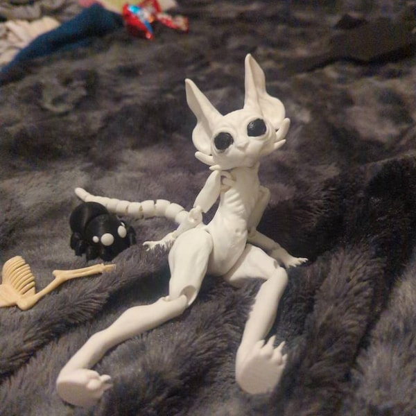 Creepy Articulated Alien Cat | 3D Printed | Sphinx With Stand ...
