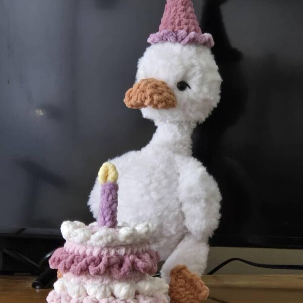 Goose Crochet Pattern / Georgia the Silly Goose Crochet Pattern / Low ...