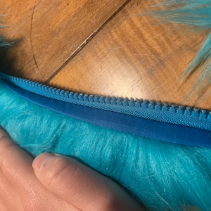 Premium Tutorial: Deluxe Zipper Technique for Faux Fur - Etsy