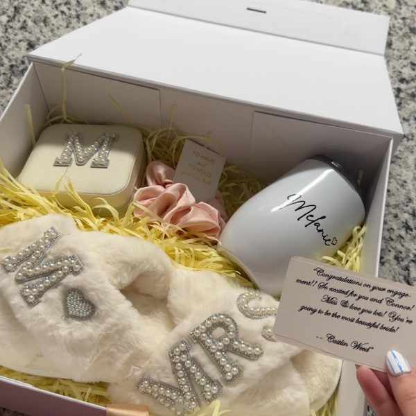 Luxury Bride Gift Box Set, Personalized Tumbler & Slippers - Etsy