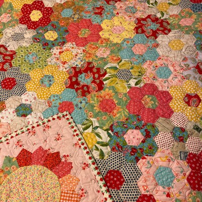 Flower Quilt, Handmade Patchwork Quilt, Modern Colorful Quilt, Handmade ...