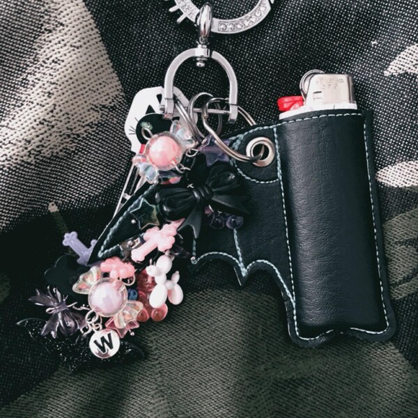 Pastel Goth Keychain, Kawaii Goth Charm, Halloween Keychain - Etsy
