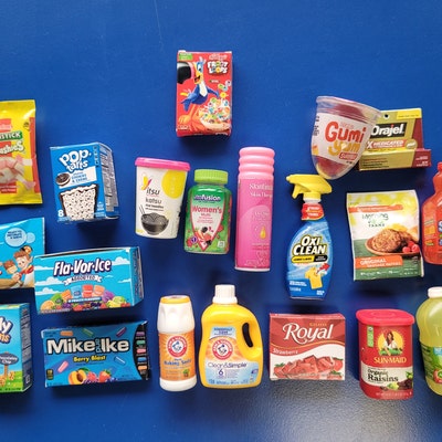 20-piece Series 5 Mini Brands Bundle FREE SHIPPING & Includes 20 Random ...