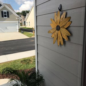 Handmade Yellow Tin Daisy / Rustic Tin Daisy / Daisy Flower Decor ...