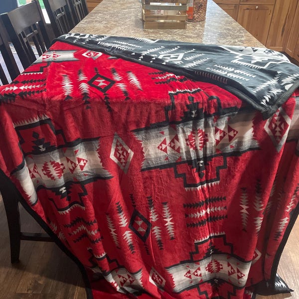 Native American Style Design Super Soft Plush Reversible Full Size ...
