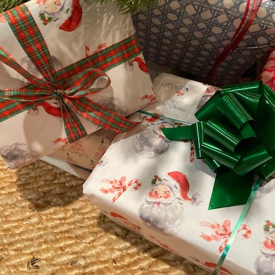 Wrapping Paper: Santa Claus gift Wrap, Birthday, Holiday, Christmas - Etsy