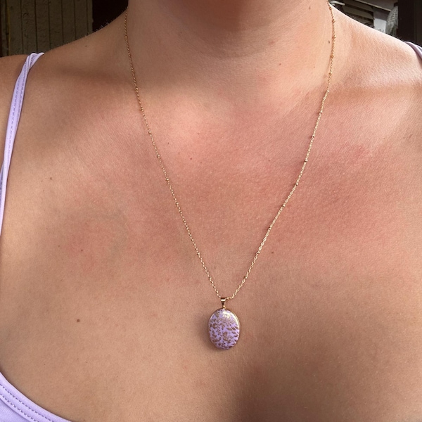 Gold Leaf Enamel Locket Flower Jewelry - Locket Photo Necklace - Etsy