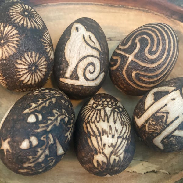 Moon-gazing Hare Beech Wood Egg - Ostara - Spring Equinox - Witchcraft ...