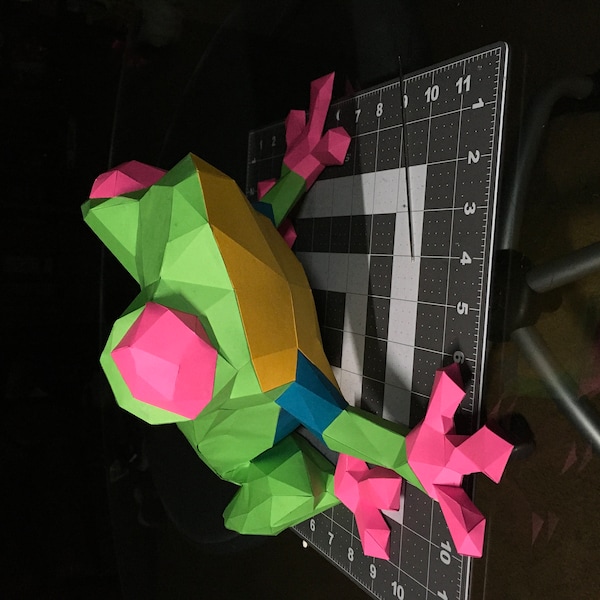 Red-eyed Tree Frog 3D Papercraft Model: DIY Paper Sculpture (PDF,SVG ...