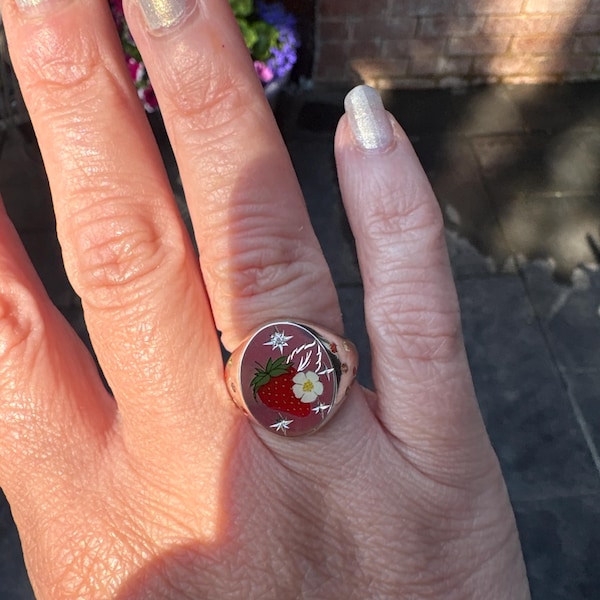Custom Strawberry Signet Ring, Engraved Fruits Ring, Hand Painted ...